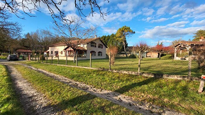 Maison à vendre - Grignols - 10 pièces - 6 chambres