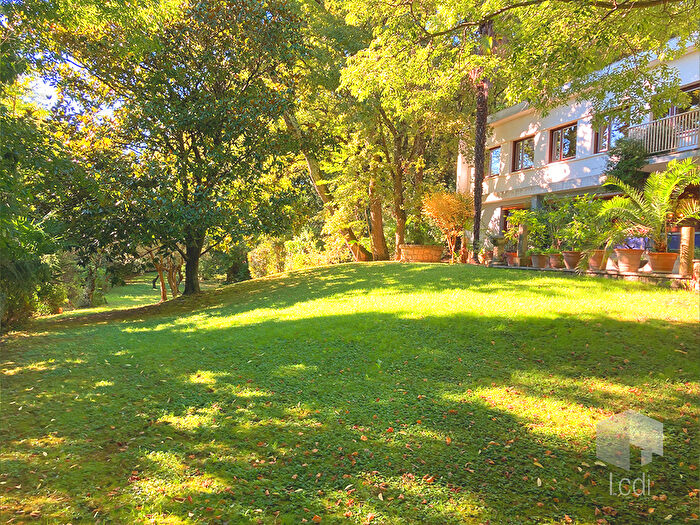 Maison à vendre - Montélimar, Cabiac, Montlouis, Margerie, Chapellerie - 7 pièces - 5 chambres