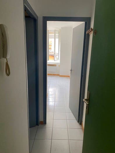 Centre Ville-Louis Blanc, Alès : Appartement 2 pièces à louer