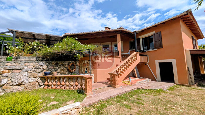 Maison 6 pièces à vendre à Vailhauquès