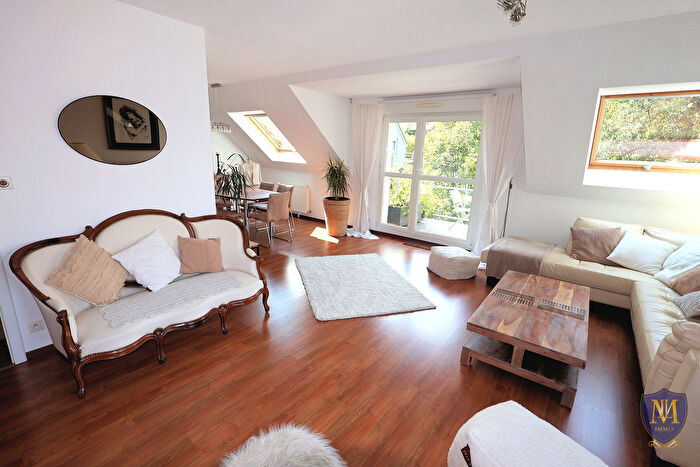 Appartement à vendre - Buschwiller - 5 pièces - 3 chambres