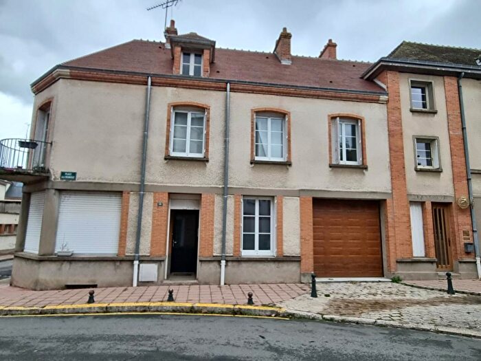 Maison à vendre - Sully-sur-Loire - 7 pièces - 3 chambres