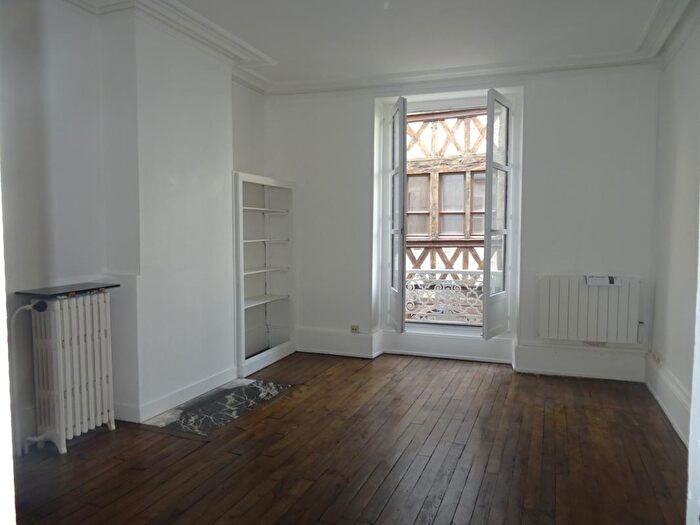 Appartement 1 pièce à louer - Orléans, Bourgogne, Saint-Euverte
