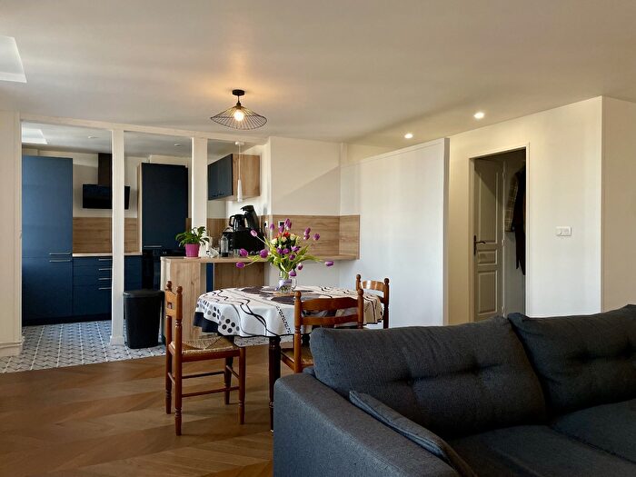 Appartement à vendre - Compiègne, Centre-ville - 3 pièces - 2 chambres