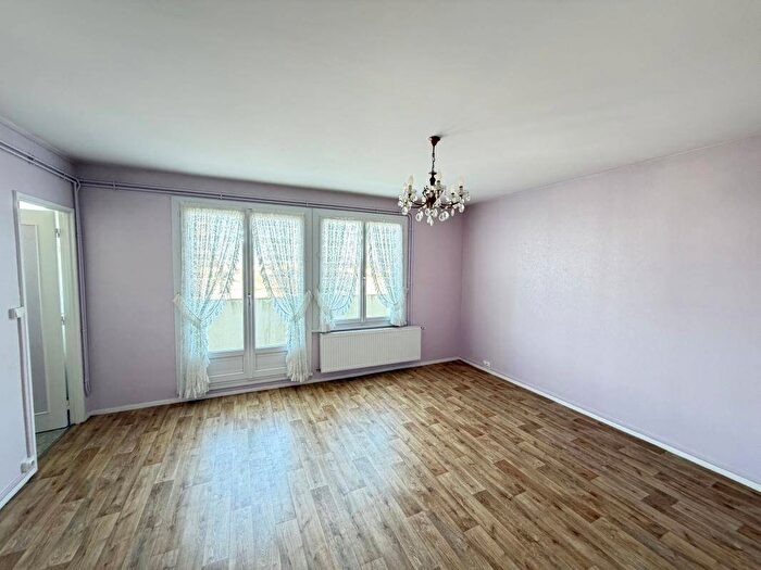 Appartement 3 pièces à Centre Ville, Vierzon, à louer