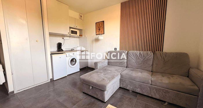 Pont des Deux Eaux, Avignon : Appartement 1 pièce à louer