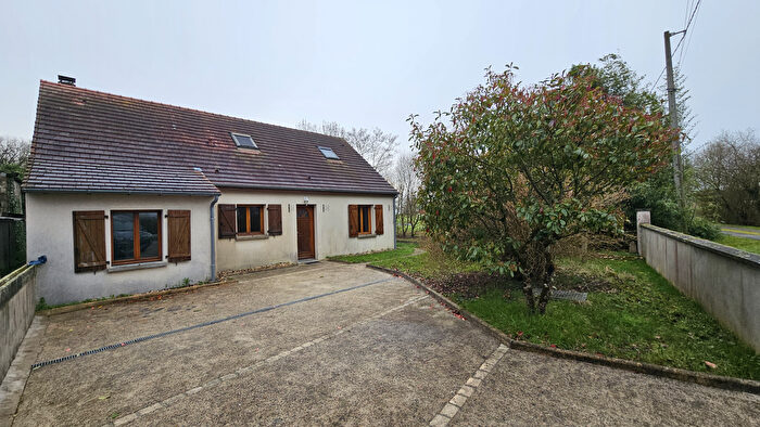 Maison à vendre - Villeperdue - 8 pièces - 4 chambres