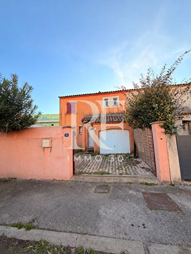 Maison 4 pièces à vendre à Nîmes, Route dArles