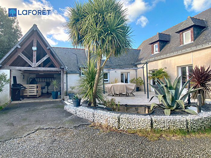 Maison à vendre - Locminé - 5 pièces - 4 chambres