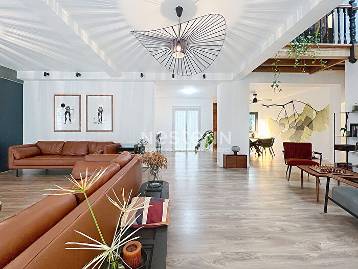 Maison à vendre - Eaunes - 15 pièces - 6 chambres