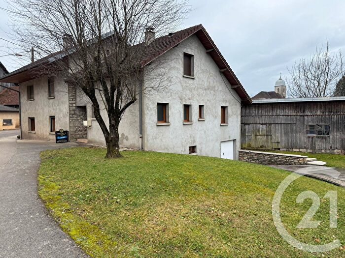 Maison à louer - Naisey-les-Granges - 5 pièces - 3 chambres