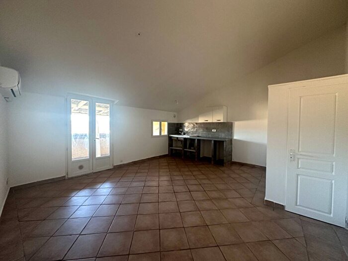 Appartement à louer - Centre Vieille Ville, Brignoles - 2 pièces - 1 chambre