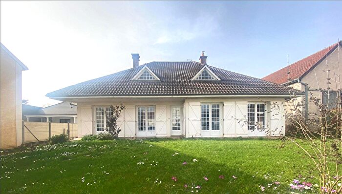 Maison à vendre - Saint-Jean-de-Losne - 5 pièces - 3 chambres