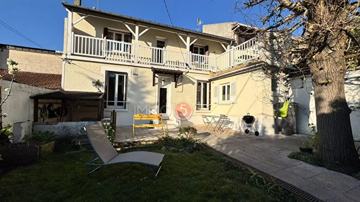 Maison à vendre - Le Raincy, Plateau - 4 pièces - 2 chambres