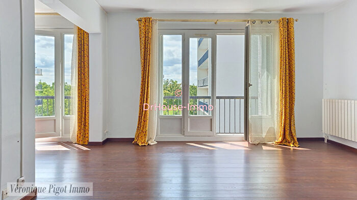 Maurepas, Centre-ville, Malmedonne - Appartement 3 pièces à vendre