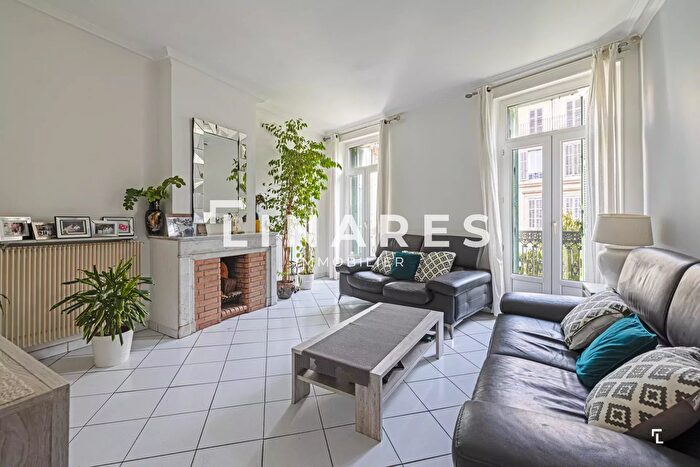 Appartement à vendre - Marseille er , Chapitre - 4 pièces - 2 chambres