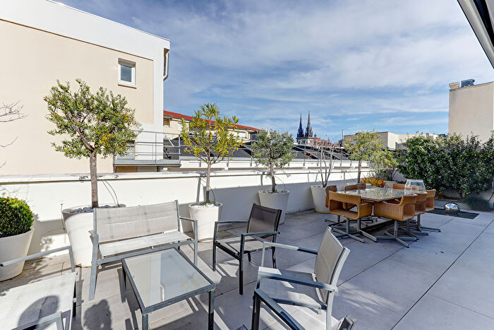 Maison à vendre - Clermont-Ferrand, Jaude, Fontgiève Saint-Alyre - 7 pièces - 3 chambres