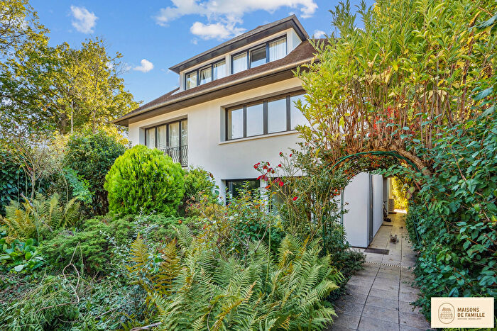 Maison à vendre - La Celle-Saint-Cloud, La Feuillaume - 11 pièces - 6 chambres