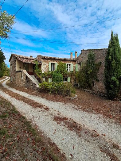 Maison 7 pièces à Banon, à vendre
