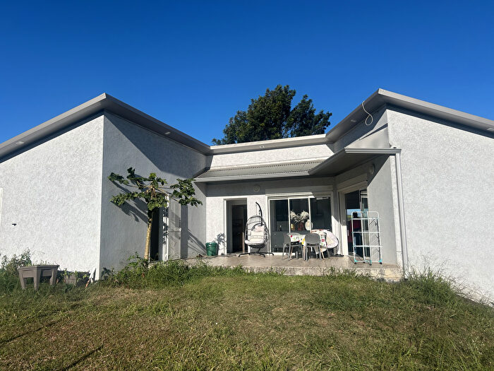 Maison 4 pièces à louer à Saint-Pierre, Condé