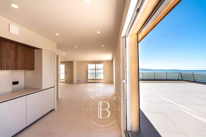 Appartement à vendre - Ajaccio, Les Sanguinaires - 6 pièces - 3 chambres