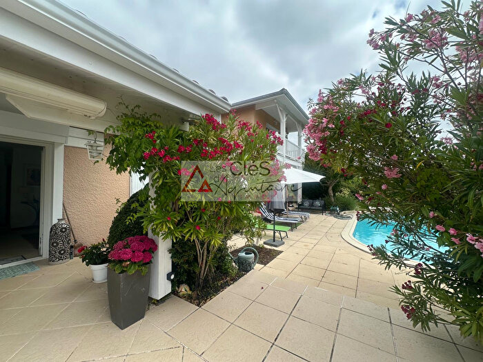 Le Pian-sur-Garonne - Maison 8 pièces à vendre