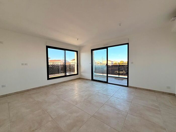 Appartement à vendre - Vauvert - 4 pièces - 3 chambres