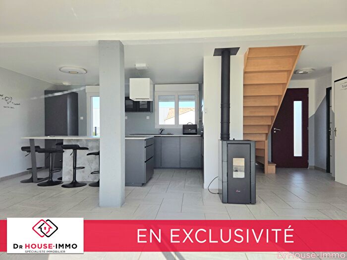 Maison à vendre - Saint-Michel-Chef-Chef - 6 pièces - 4 chambres