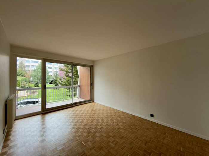 Appartement à louer - Lyon ème arrondissement - 3 pièces - 2 chambres