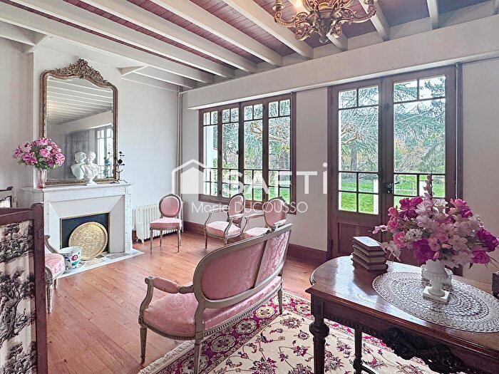 Maison à vendre - Sainte-Terre - 7 pièces - 4 chambres