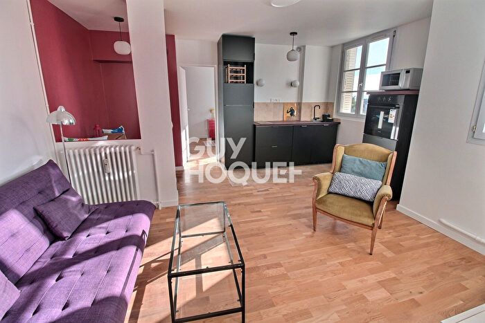 Appartement 2 pièces à Suresnes, Liberté, à louer