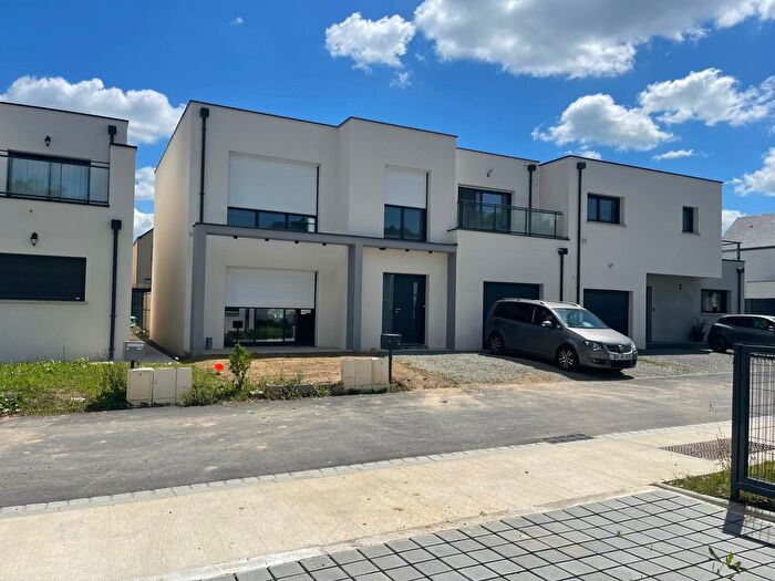 Maison 7 pièces à Saint-Erblon, à vendre
