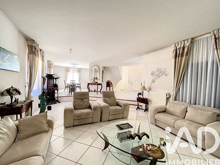 Maison à vendre - Saint-Denis, Romain Rolland - 6 pièces - 4 chambres