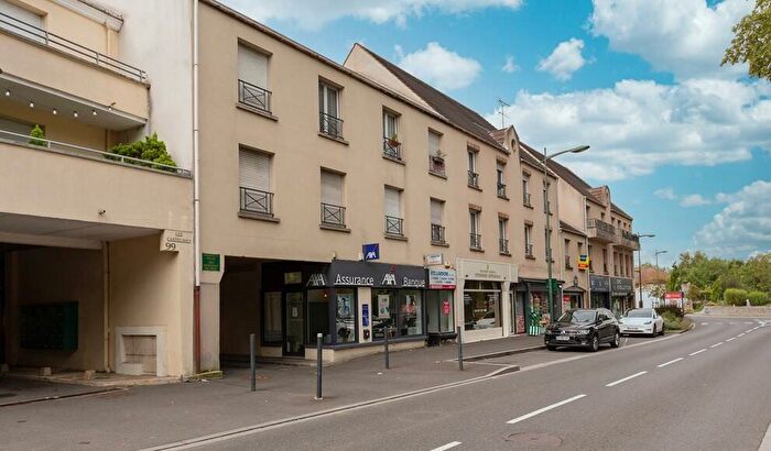 Appartement à louer - Domaine dArmainvilliers, Ozoir-la-Ferrière - 3 pièces - 2 chambres