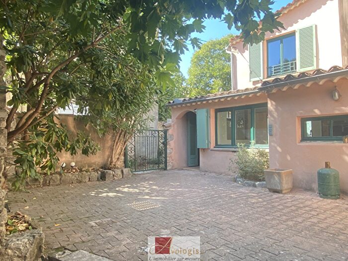 Maison 12 pièces à vendre - Saint-Bauzille-de-Putois
