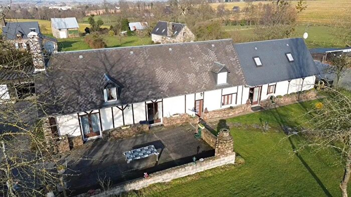Maison 10 pièces à Brécey, à vendre