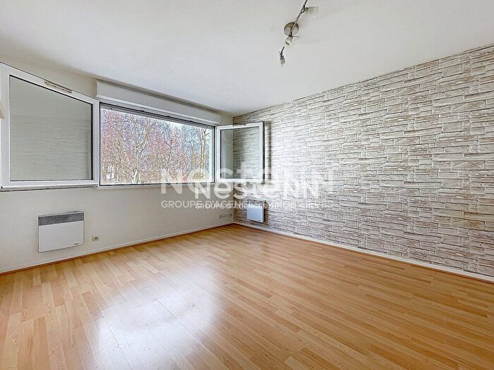 Appartement à louer - Le Village, Montigny-le-Bretonneux - 1 pièce