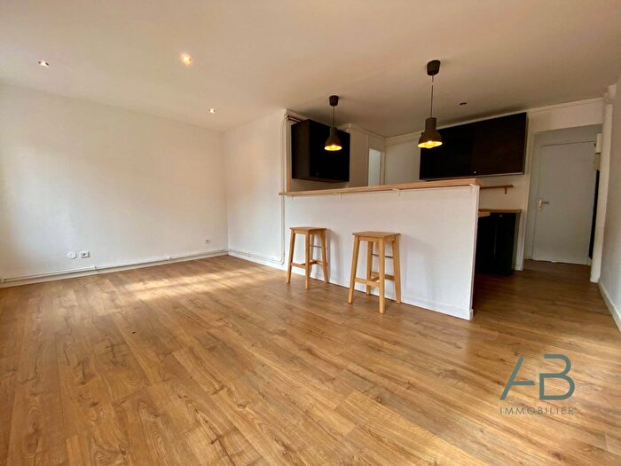 Wazemmes, Lille : Appartement 2 pièces à louer