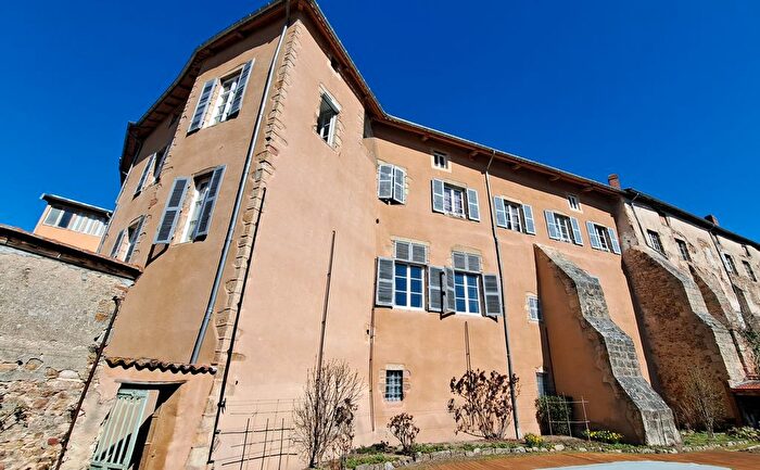 Maison à vendre - Sauxillanges - 12 pièces - 8 chambres