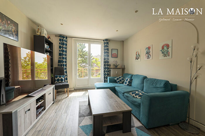 Appartement 3 pièces à vendre à Dijon, Bourroches