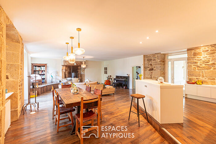 Maison à vendre - Moncontour - 12 pièces - 8 chambres