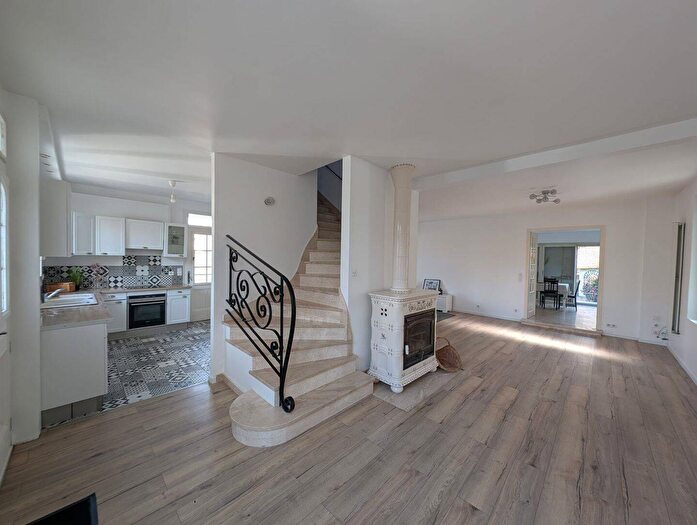 Corbeil-Essonnes - Maison 7 pièces à louer