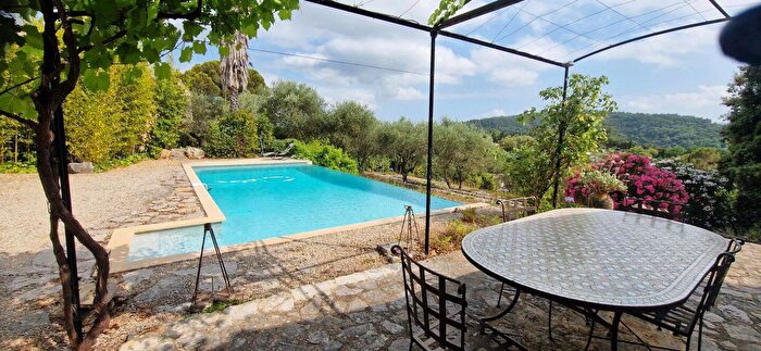 Maison 4 pièces à Saint Jacques Sud, Grasse, à louer