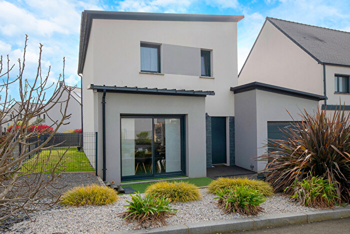 Maison à vendre - Châteaugiron - 6 pièces - 4 chambres