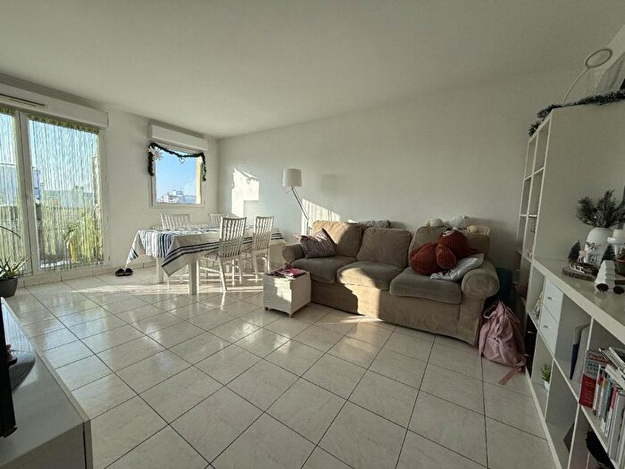 Appartement à vendre - Bondy - 5 pièces - 4 chambres