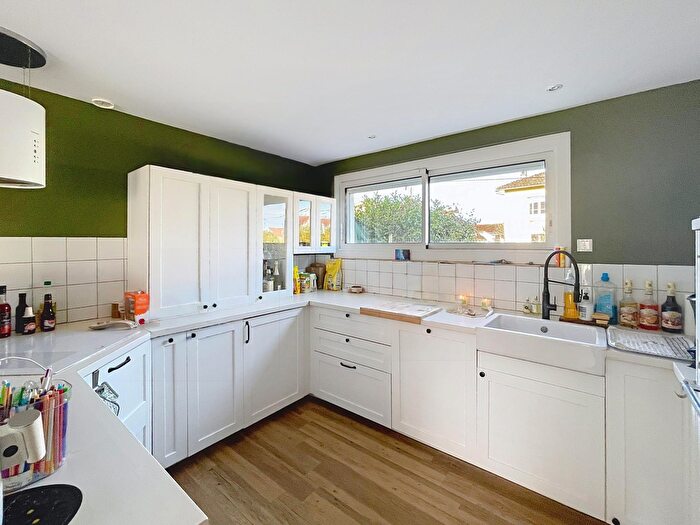 Maison à vendre - Montréjeau - 4 pièces - 3 chambres