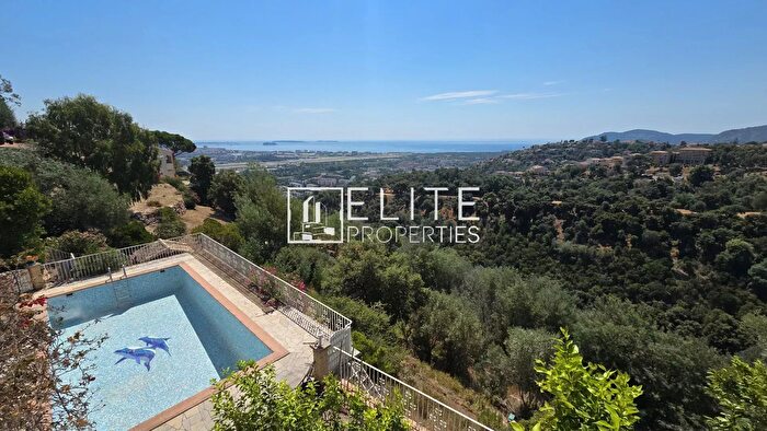 Maison 6 pièces à vendre à Mandelieu-la-Napoule, Capitou