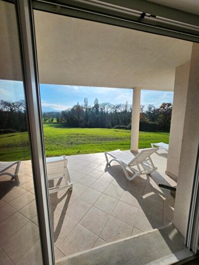 Saint-Julien-en-Genevois : Maison 8 pièces à louer