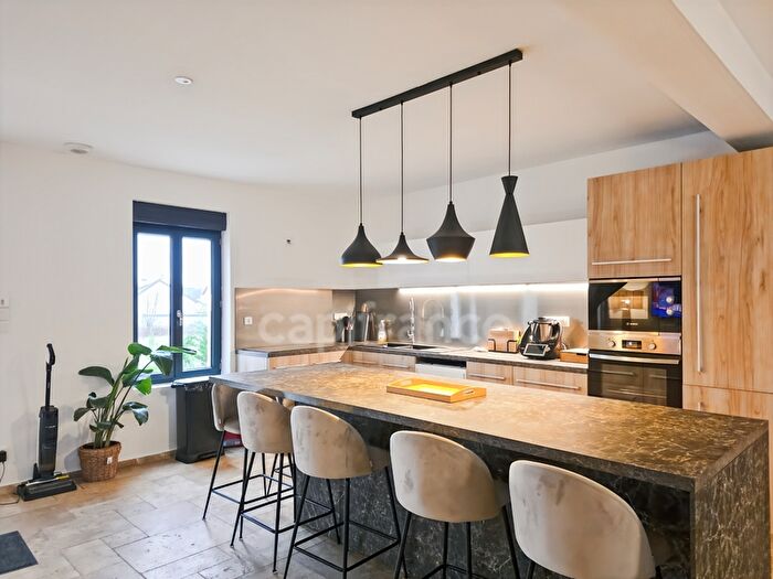 Maison à vendre - Sassenay - 7 pièces - 5 chambres