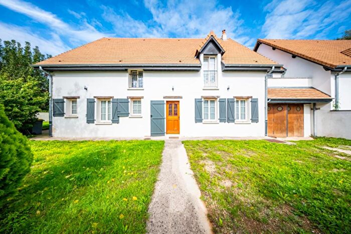 Saint-Julien - Maison 12 pièces à vendre